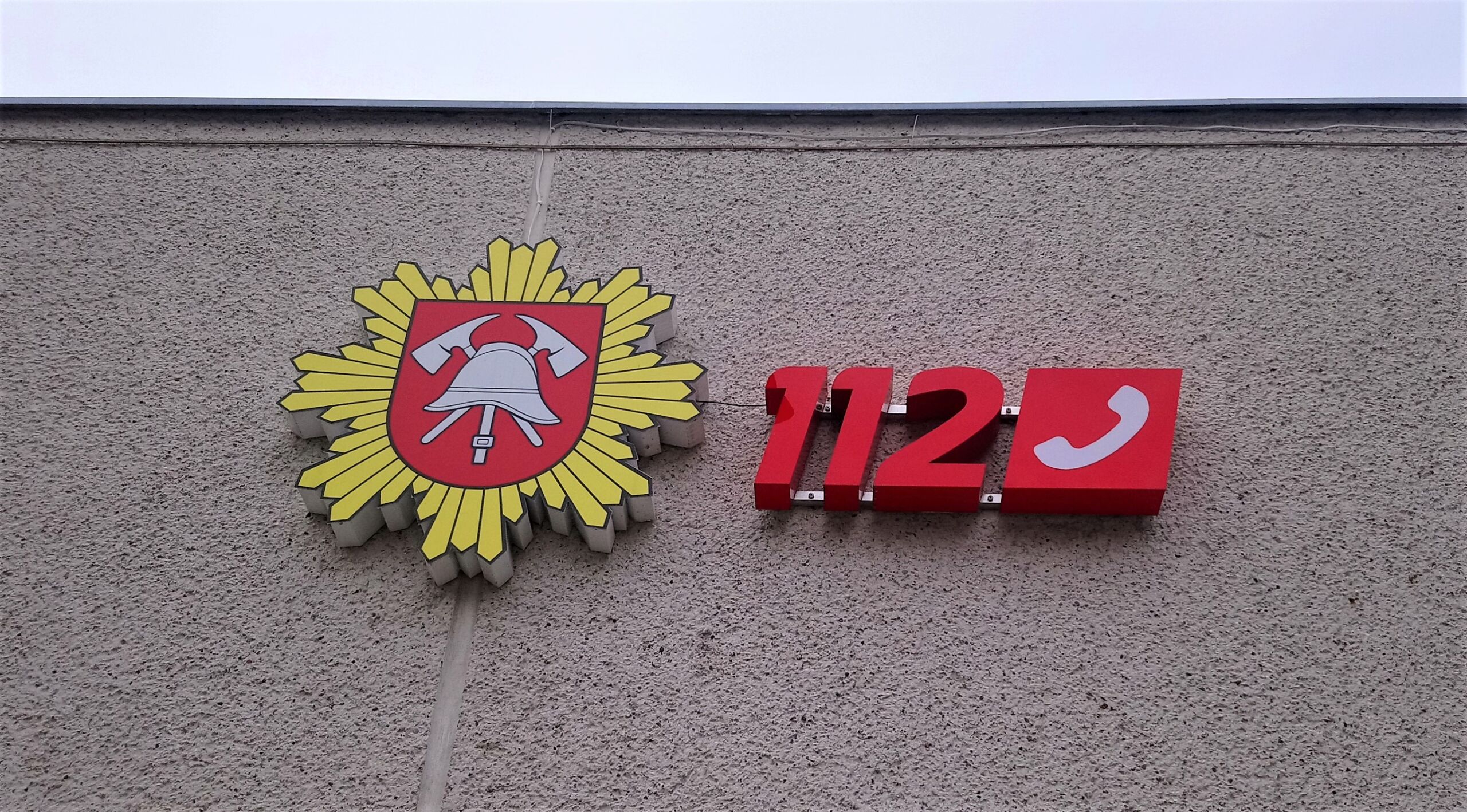 Degė pieva ir lova - ukzinios.lt